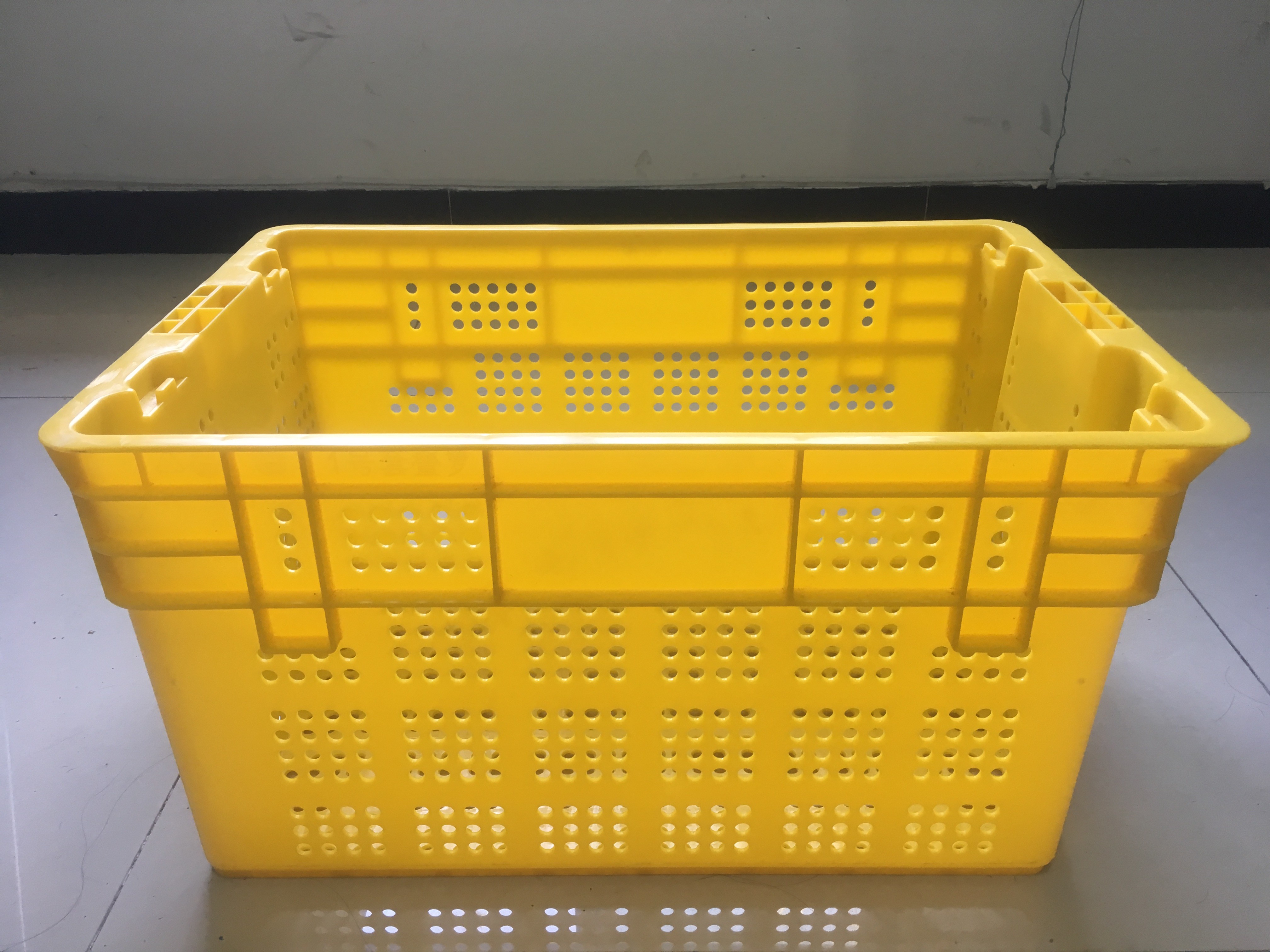 Durable Plastic Food Crates , Stacking Nesting Fruit Vegetable PP Mesh ...