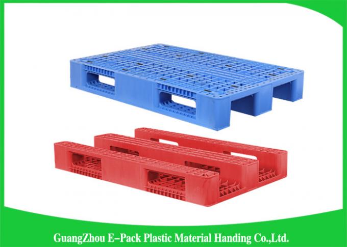 Double Sides 4 - Way Stackable Plastic Pallets , Plastic Skids Pallets ...